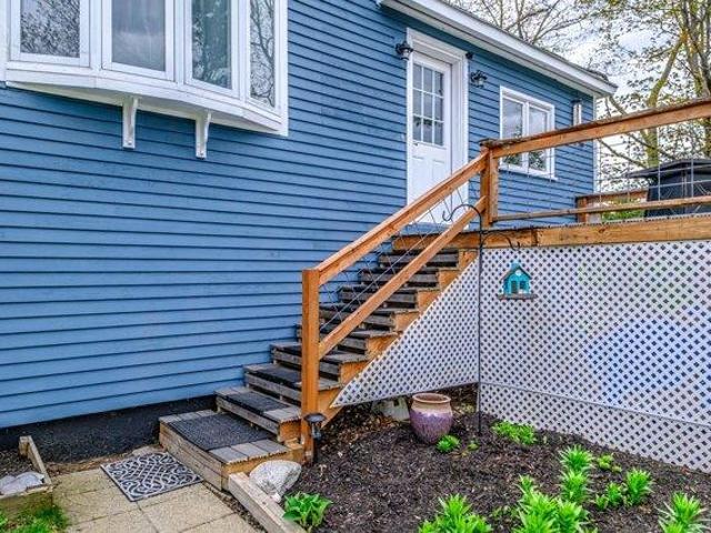 house with 4 bedroom, Old Orchard Beach ME ES105231978