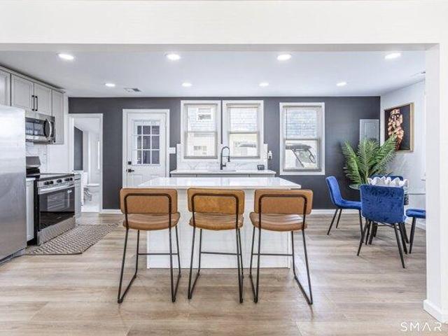 house with 4 bedroom, Old Lyme CT ES103432503