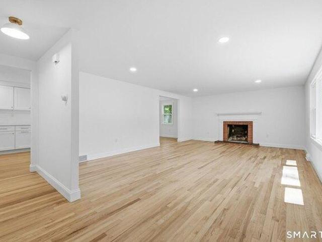 house with 4 bedroom, Old Lyme CT ES105156646