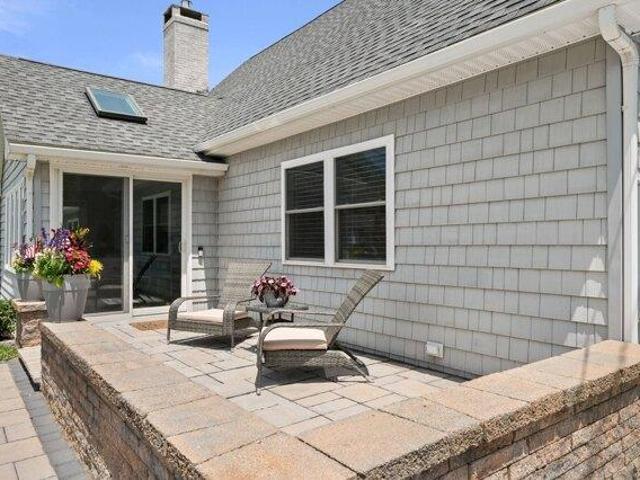 house with 4 bedroom, Old Lyme CT ES105115838