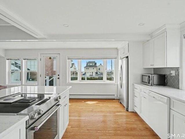 house with 4 bedroom, Old Saybrook CT DLS101603062