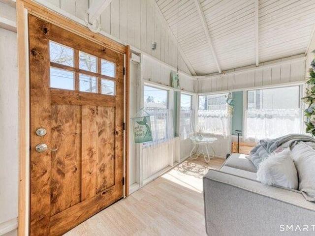 house with 4 bedroom, Old Saybrook CT DLS101603176