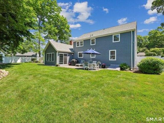 house with 4 bedroom, Old Saybrook CT DS104187741