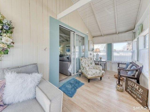 house with 4 bedroom, Old Saybrook CT ES103439570