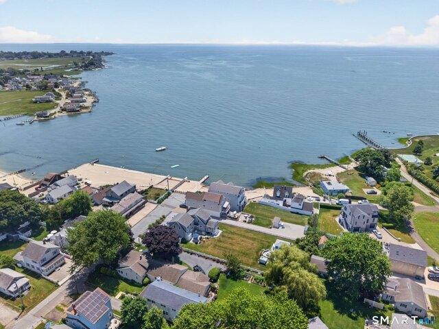 house with 4 bedroom, Old Saybrook CT ES104329573