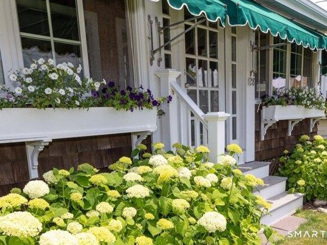 house with 4 bedroom, Old Saybrook CT ES104332386