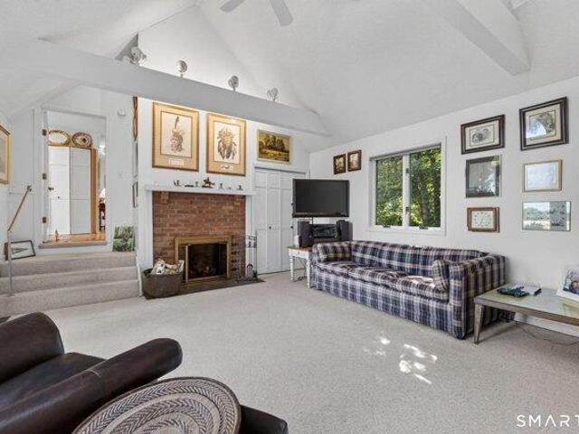 house with 4 bedroom, Old Saybrook CT ES105173164