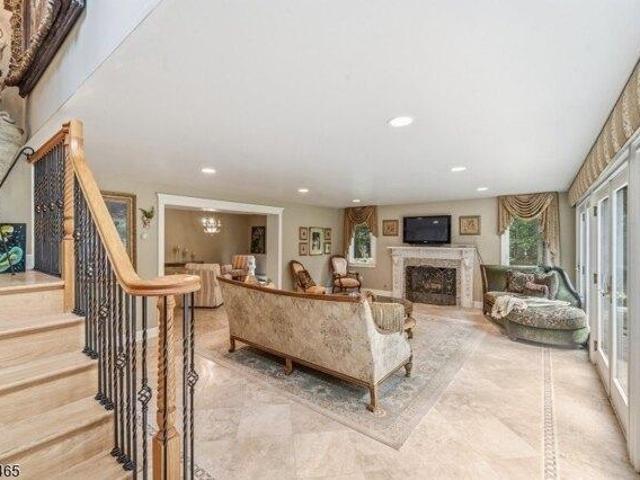 house with 4 bedroom, Old Tappan NJ ES104405776