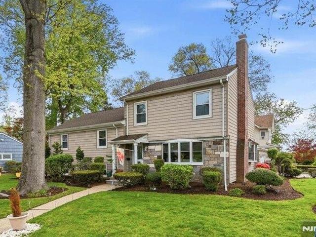 house with 4 bedroom, Oradell NJ DLS101858614