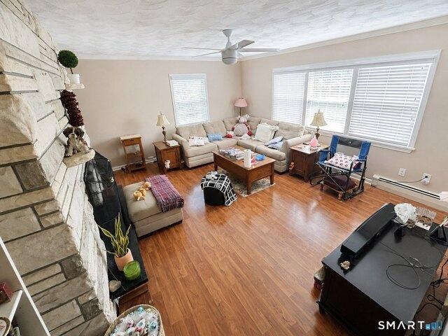 house with 4 bedroom, Orange CT ES105414824