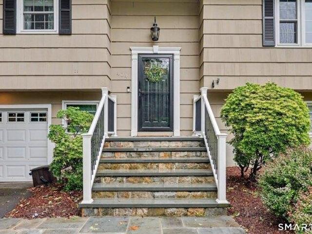 house with 4 bedroom, Orange CT ES105157789