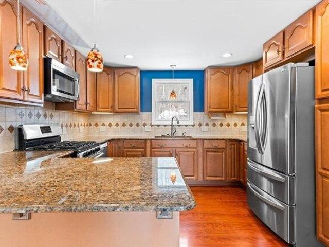 house with 4 bedroom, Orange MA DLS102443883
