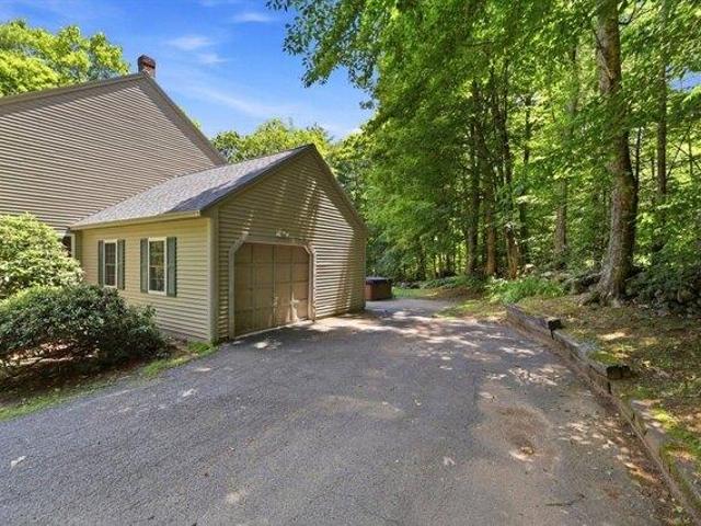 house with 4 bedroom, Orange MA ES105041763