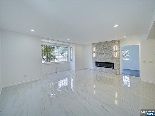 house with 4 bedroom, Orange NJ ES103666687