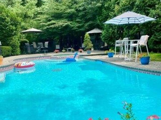 house with 4 bedroom, Orangeburg NY ES104902065