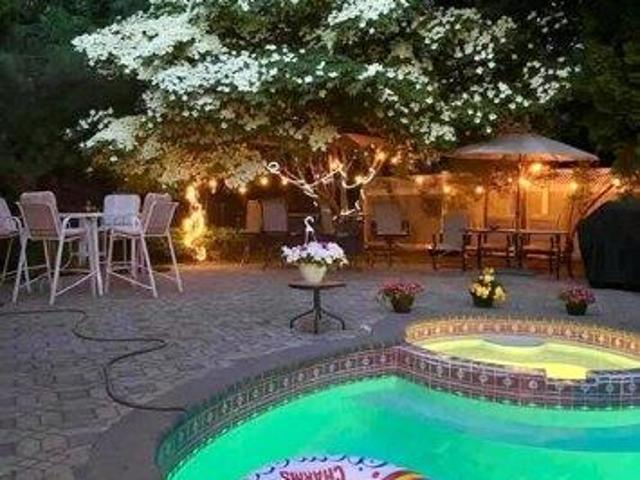 house with 4 bedroom, Orangeburg NY ES105208110