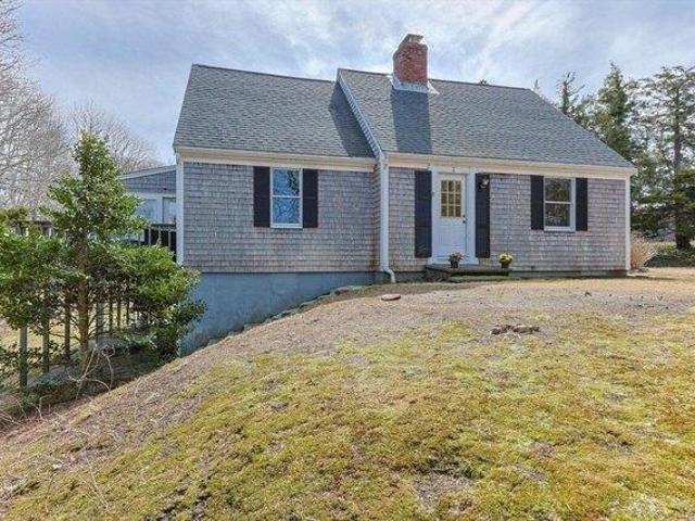 house with 4 bedroom, Orleans MA ES104042583