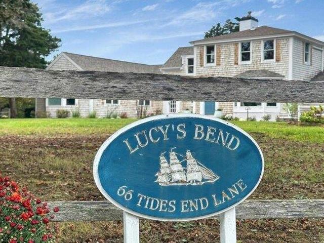 house with 4 bedroom, Orleans MA ES104851834