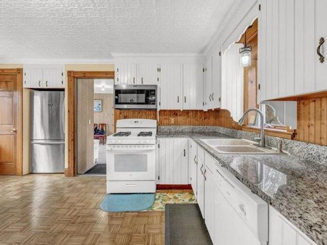 house with 4 bedroom, Orrington ME ES105109536