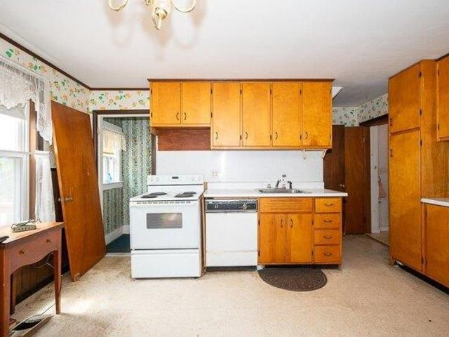 house with 4 bedroom, Oxford MA ES104808342