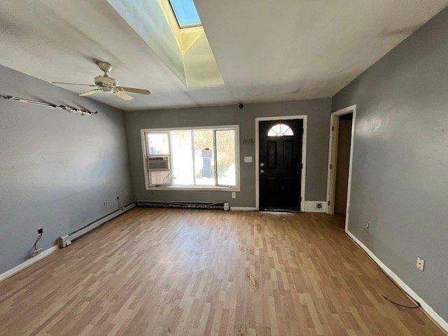 house with 4 bedroom, Oxford MA ES105114654