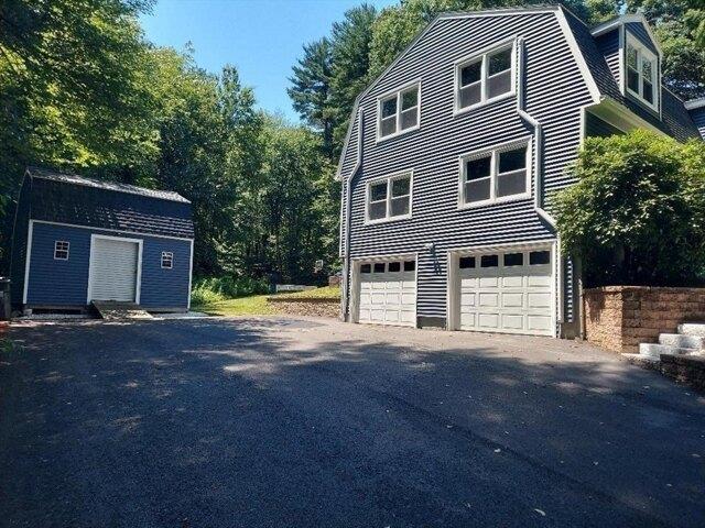 house with 4 bedroom, Oxford MA ES105116607