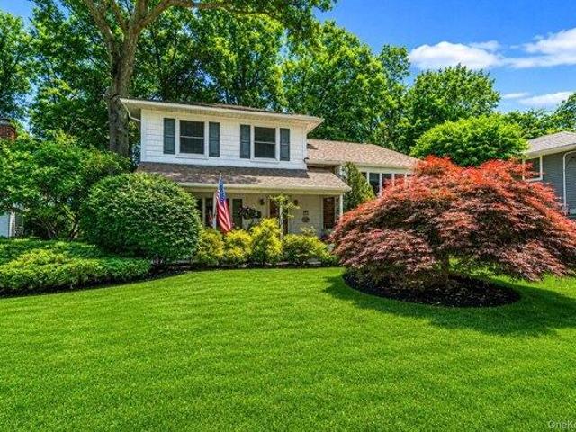house with 4 bedroom, Oyster Bay NY ES104921442