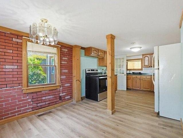 house with 4 bedroom, Palmer MA ES105114042