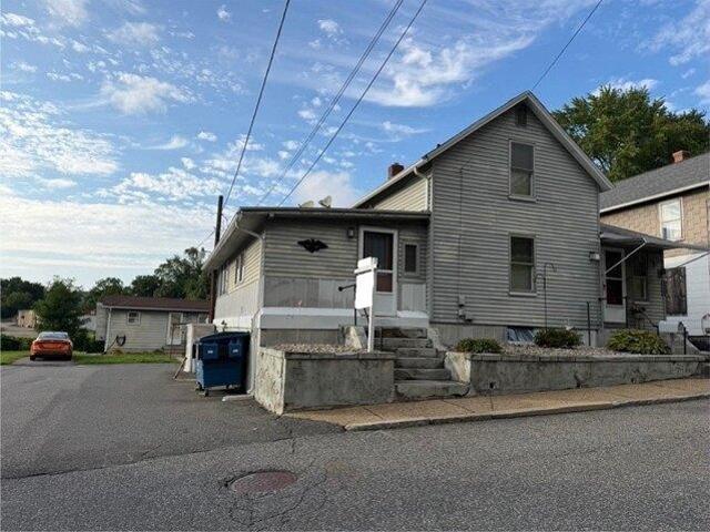 house with 4 bedroom, Palmer MA ES105115151