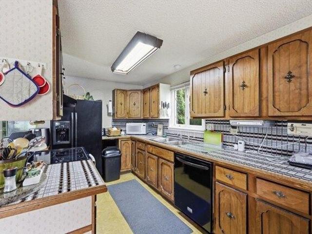 house with 4 bedroom, Palmer MA ES105117593
