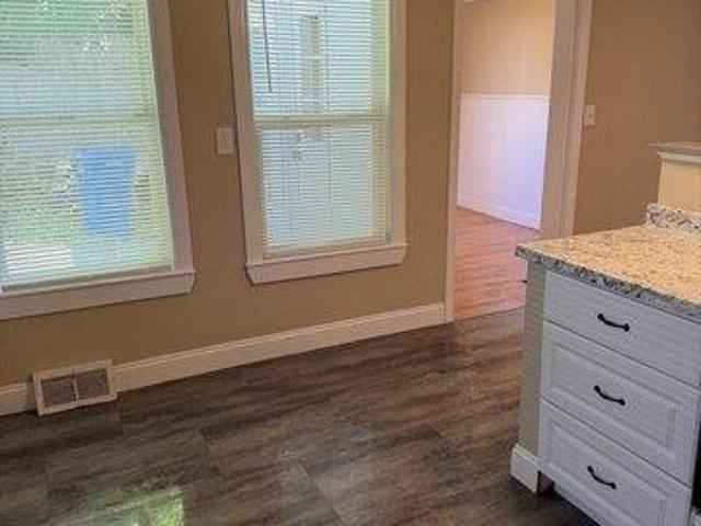 house with 4 bedroom, Palmer MA ES105140951