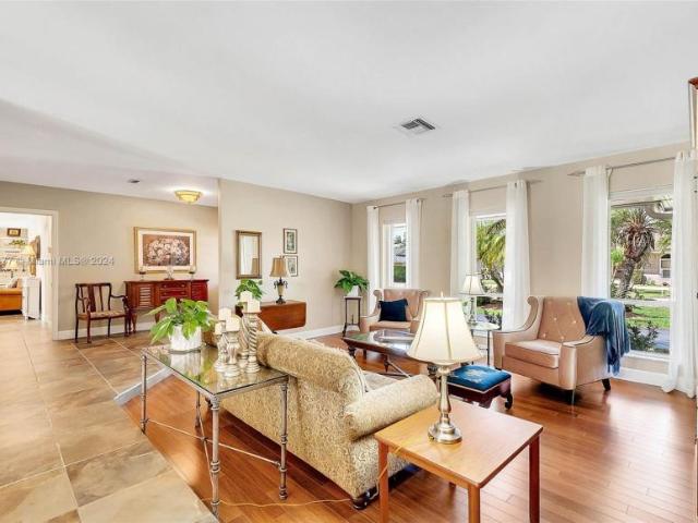 house with 4 bedroom, Palmetto Bay Fl FL DS102659302
