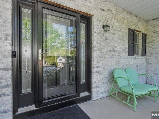house with 4 bedroom, Paramus NJ DLS102777188