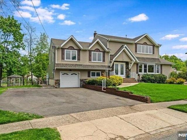 house with 4 bedroom, Paramus NJ DS102317293