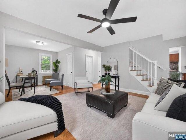 house with 4 bedroom, Paramus NJ ES104808202