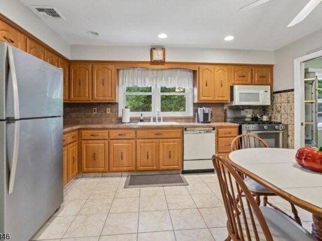 house with 4 bedroom, Paramus NJ ES105124242