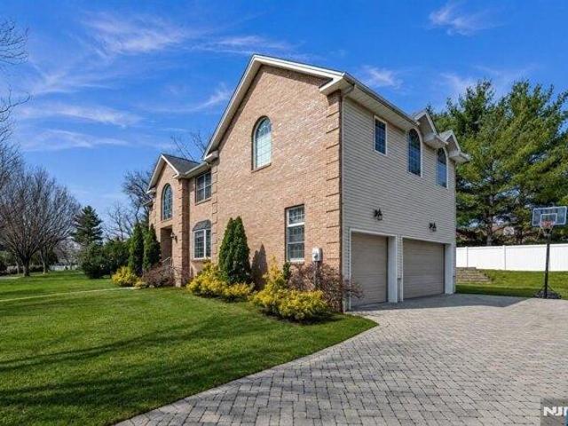 house with 4 bedroom, Paramus NJ ES105143454