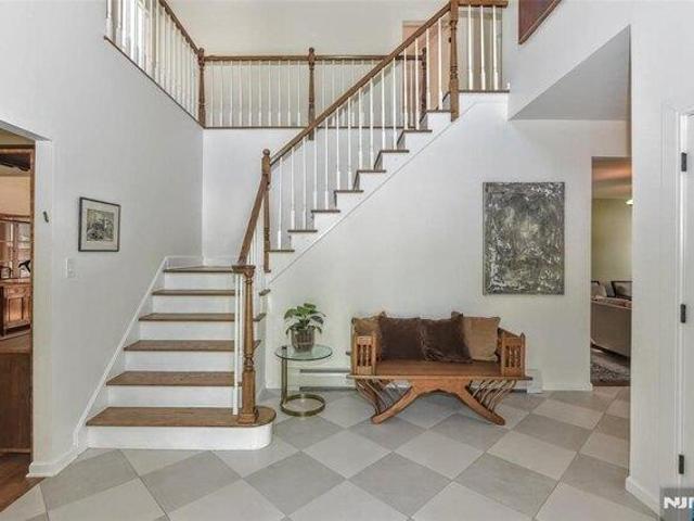 house with 4 bedroom, Paramus NJ ES105143911