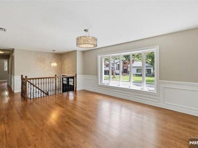 house with 4 bedroom, Paramus NJ ES105203381