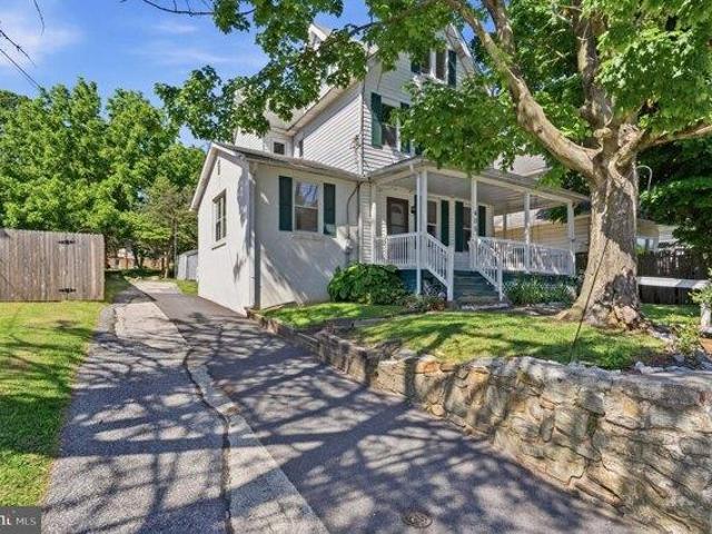 house with 4 bedroom, Parkesburg PA ES104905830