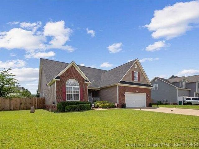 house with 4 bedroom, Parkton NC DS92702487