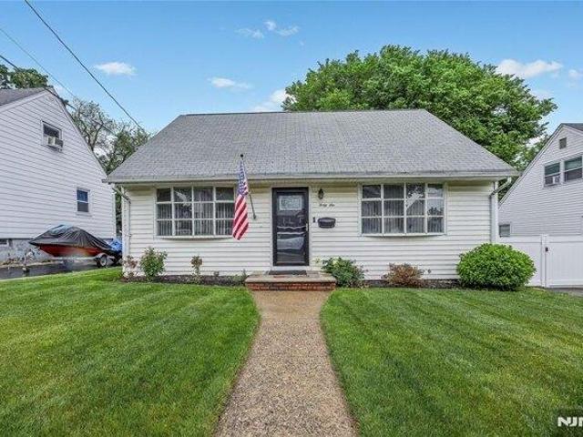 house with 4 bedroom, Passaic NJ DS104330580