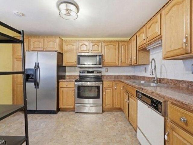 house with 4 bedroom, Paterson NJ ES104408026