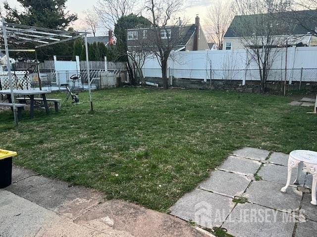 house with 4 bedroom, Paterson NJ ES104569531