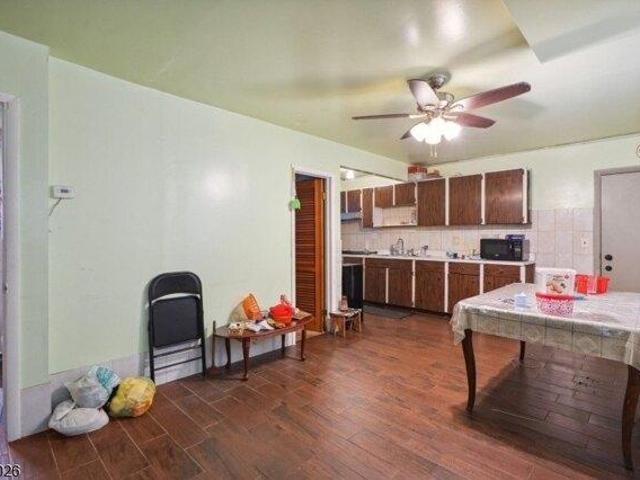 house with 4 bedroom, Paterson NJ ES105144922