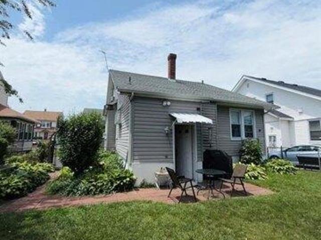 house with 4 bedroom, Paterson NJ ES105204177