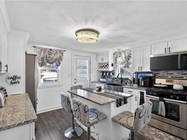 house with 4 bedroom, Pawtucket RI DLS102000415