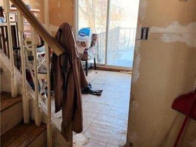 house with 4 bedroom, Pawtucket RI DS101899207