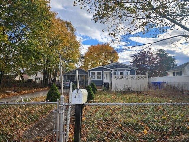 house with 4 bedroom, Pawtucket RI DS102443656