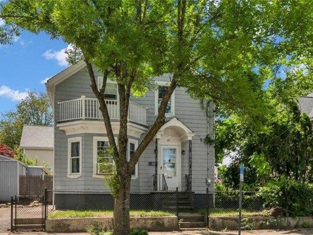 house with 4 bedroom, Pawtucket RI DS103018189